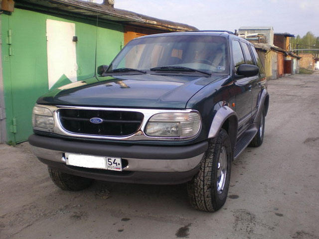 1995 Ford Explorer specs, Engine size 4.0, Fuel type Gasoline, Drive ...