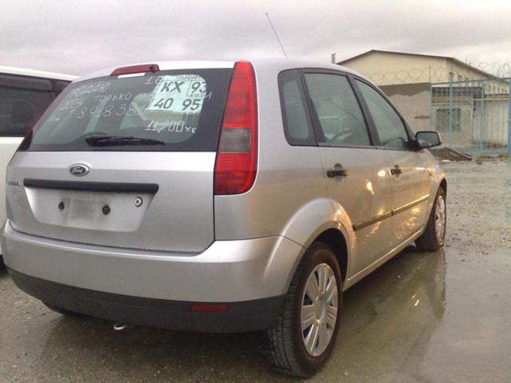 2004 Ford Fiesta specs