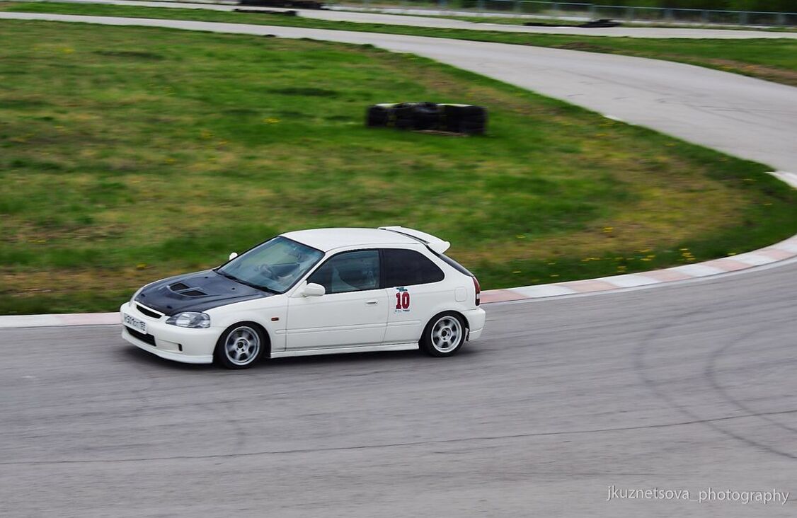 2000 Honda Civic Type R GF-EK9 1.6 Type R (185 Hp) specs, technical ...