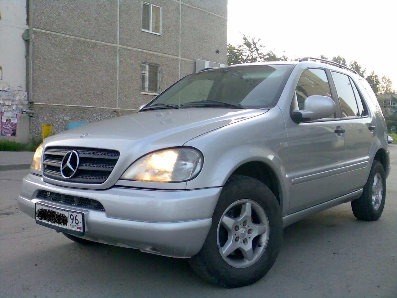 1999 Mercedes-Benz ML-Class specs, Engine size 3.2l., Fuel type ...