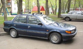 1989 Mitsubishi Lancer specs