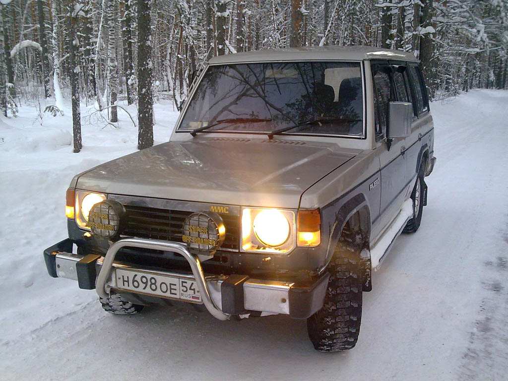 1990 Mitsubishi Pajero specs, Engine size 2500cm3, Fuel type Diesel ...