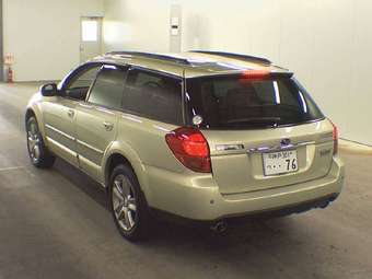 2004 Subaru Outback specs