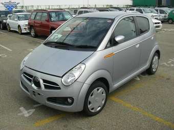 2005 Subaru R2 specs