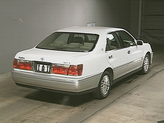 2000 Toyota Crown specs