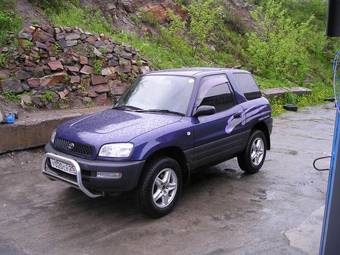 1996 Toyota RAV4 specs