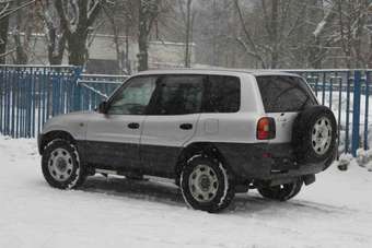 1997 Toyota RAV4 specs