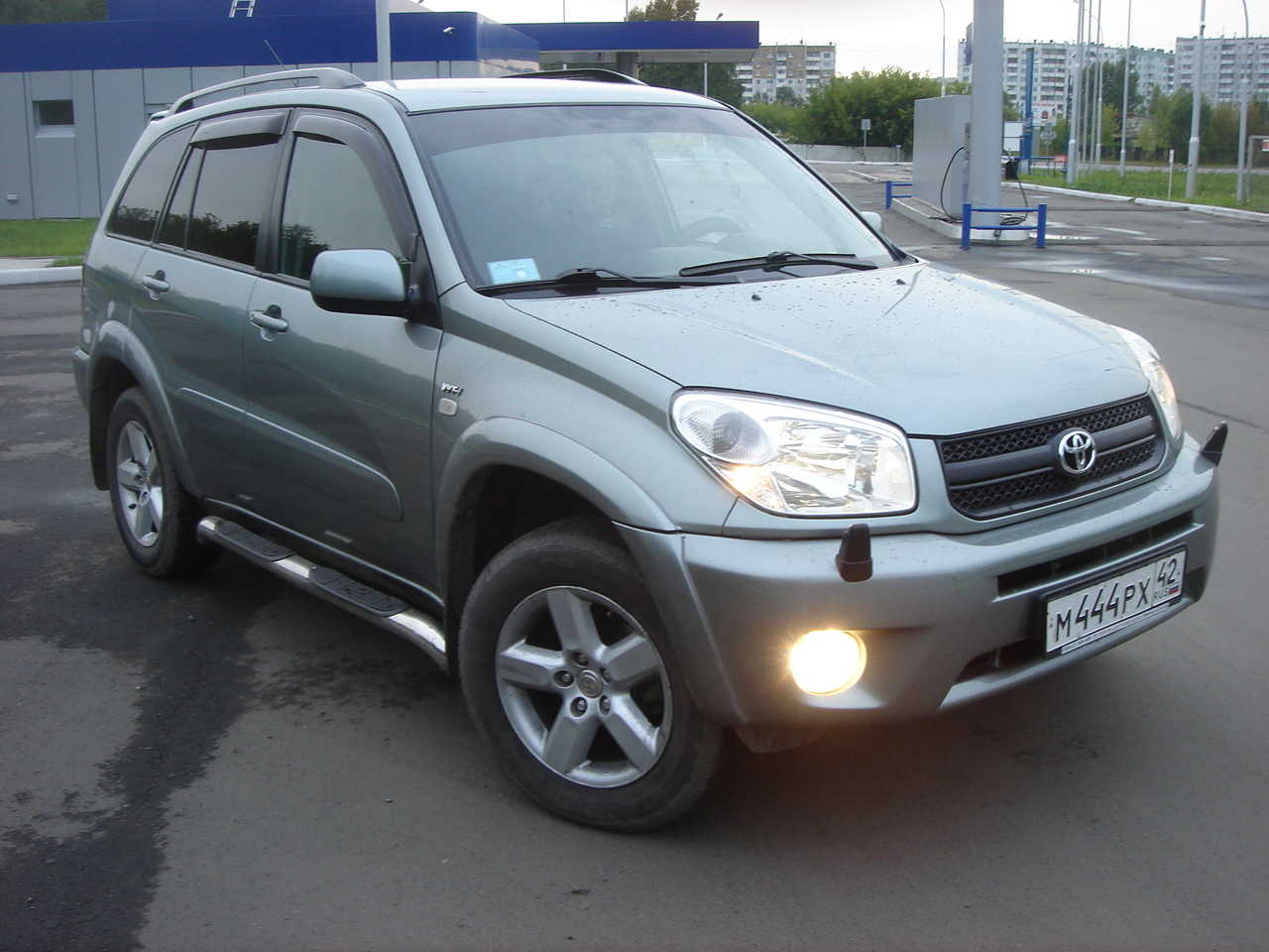 2004 Toyota RAV4 specs, Engine size 2.0l., Fuel type Gasoline, Drive ...