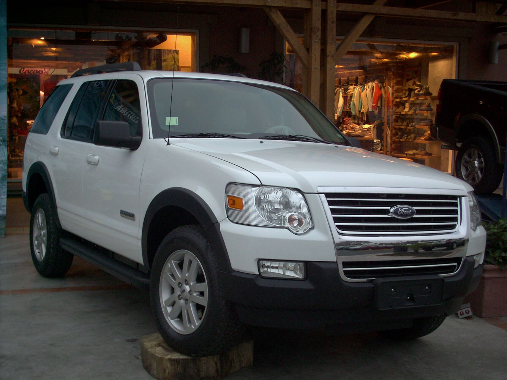 Ford Explorer IV 2006 - 2010 Specs and Technical Data, Fuel Consumption ...
