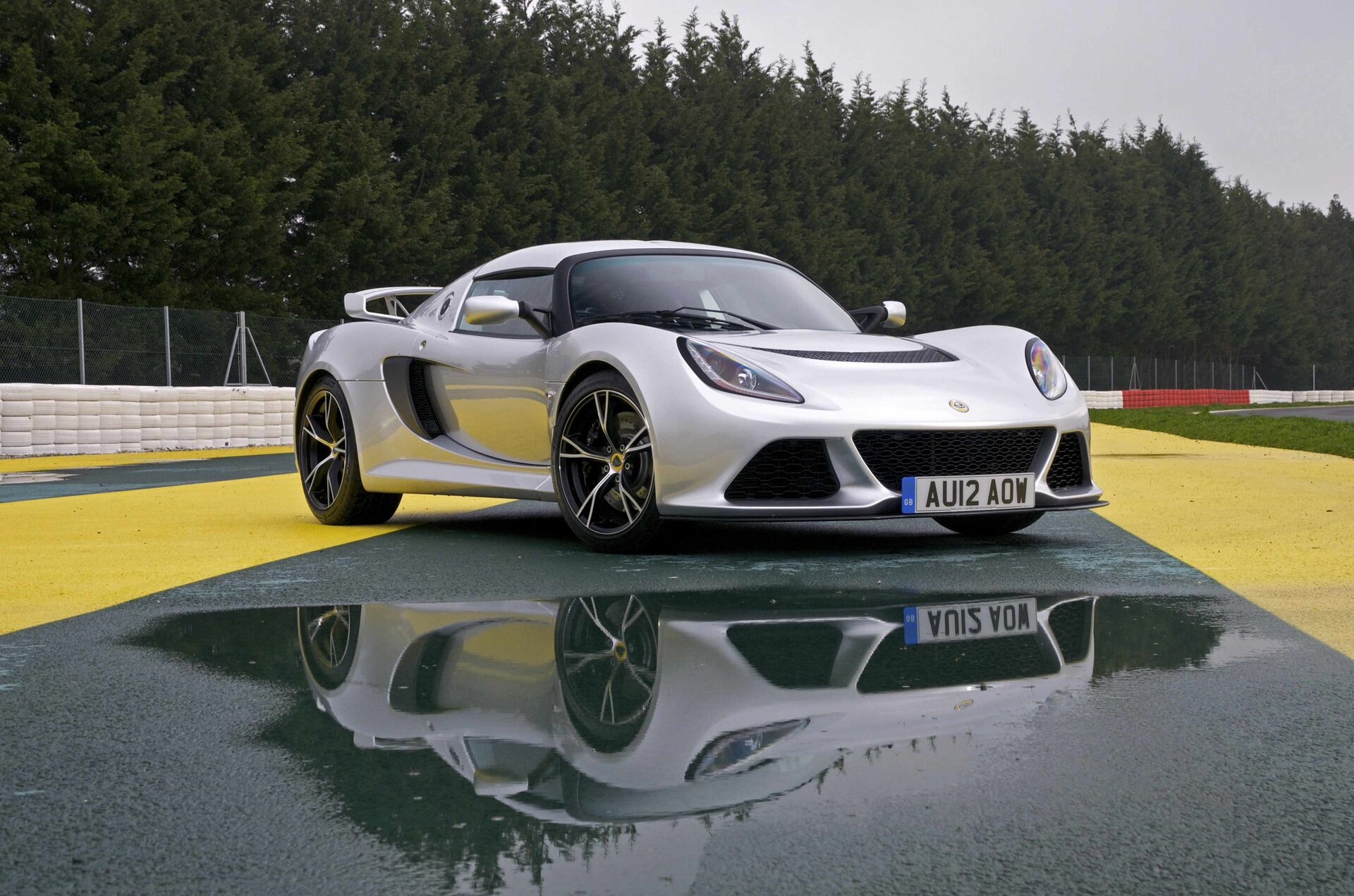 Lotus Exige III S Coupe 2012 - 2018 Specs and Technical Data, Fuel ...