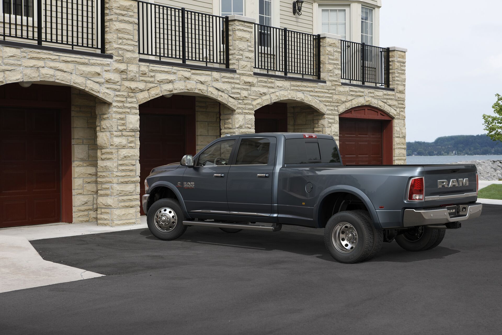 RAM 2500/3500 Crew Cab Long I (facelift 2013) 2500 6.7 Cummins TD (350 ...