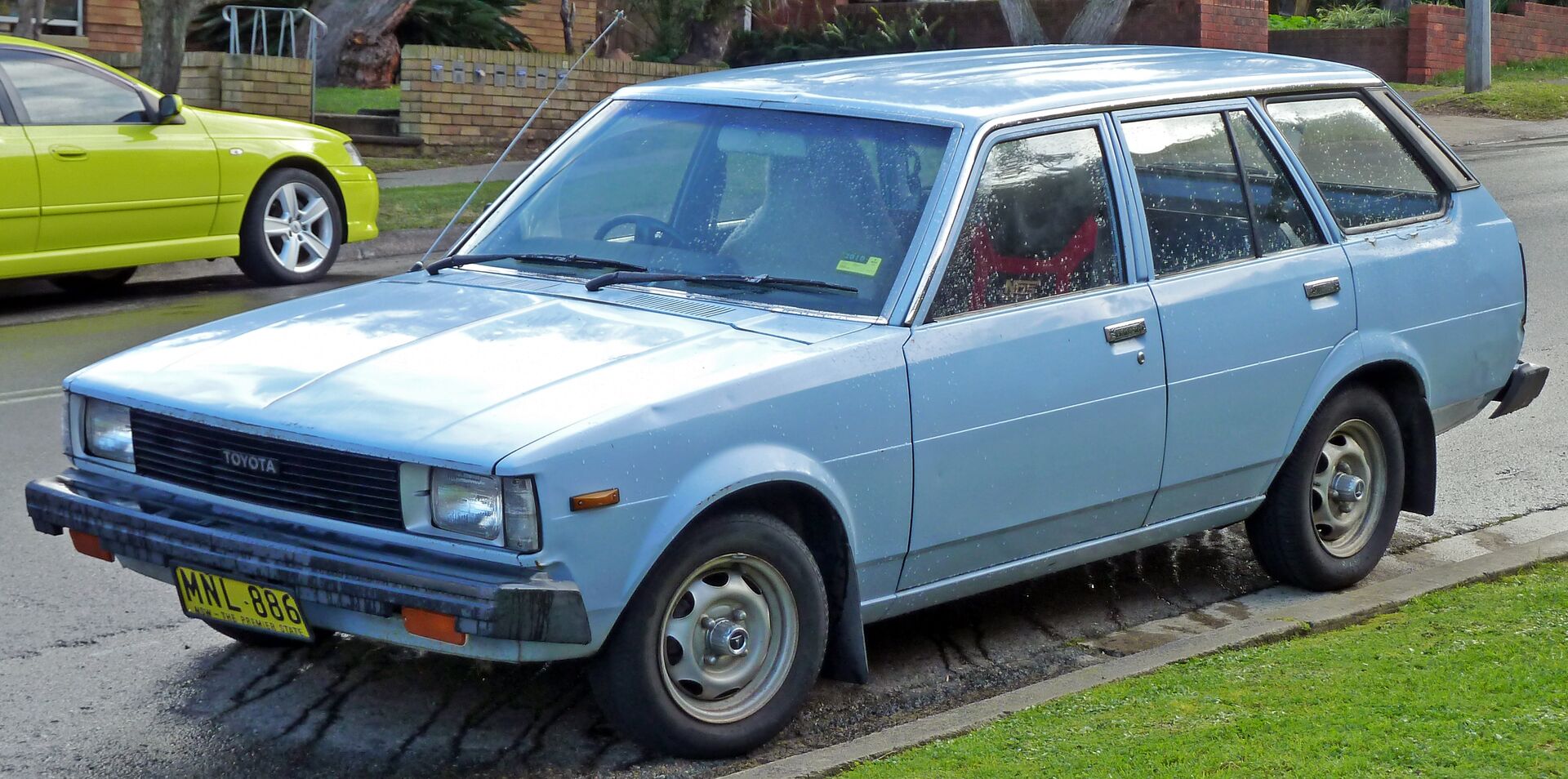 Toyota Corolla Wagon IV (E70) 1.3 (KE70) (60 Hp) 1979 - 1982 Specs and ...